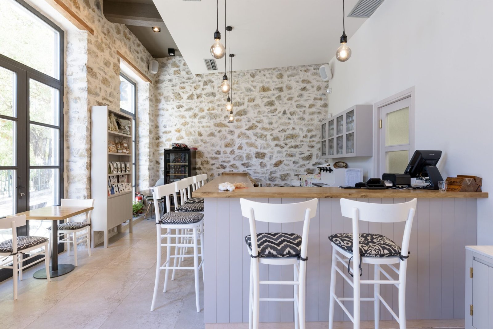 Vamvakou Restaurant - Etsi Architects